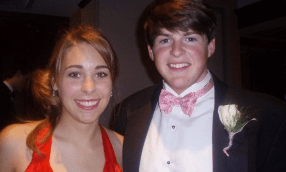 Στέφανος Κασσελάκης : Αγνώριστος ο Tyler! Φωτογραφίες τον δείχνουν ...