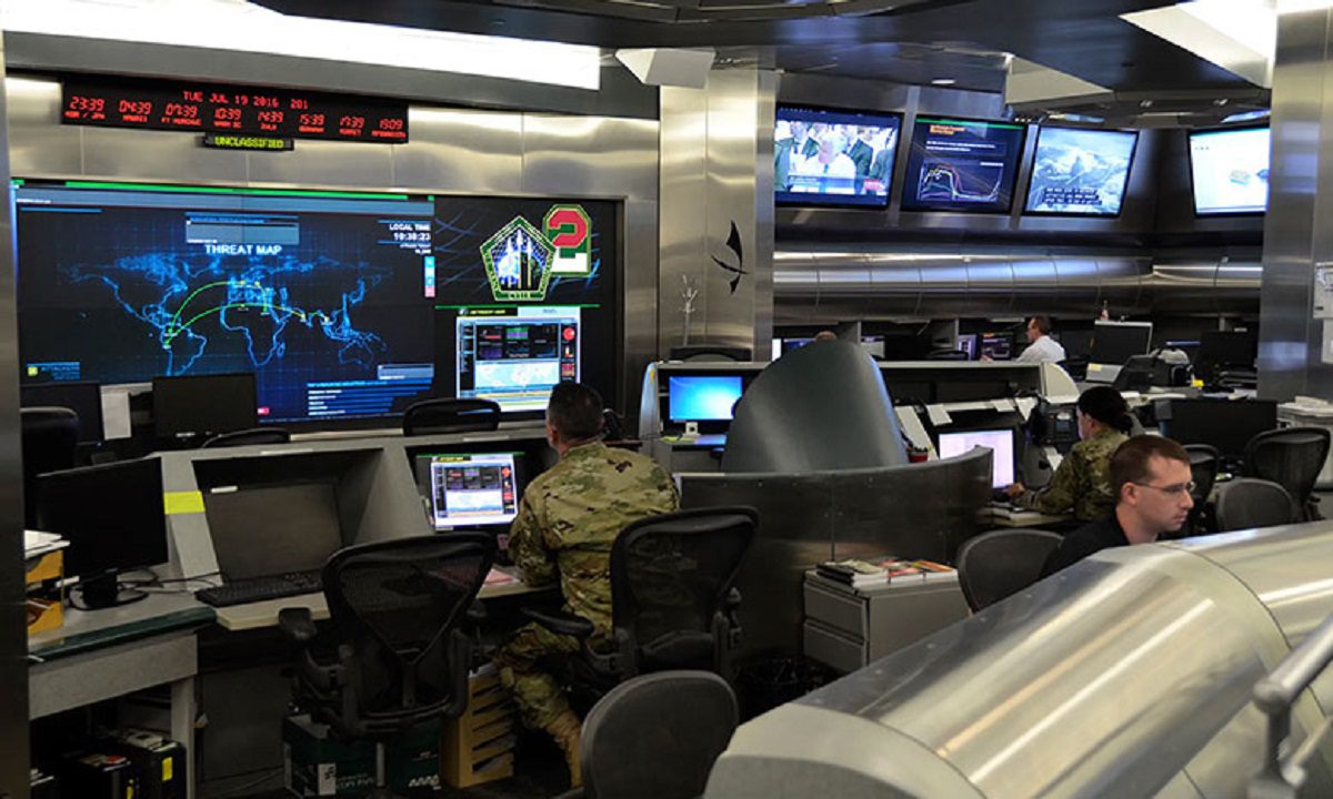 Φύλλο και φτερό έκαναν οι Κινέζοι το βρετανικο Υπουργείο Άμυνας – Τα ...