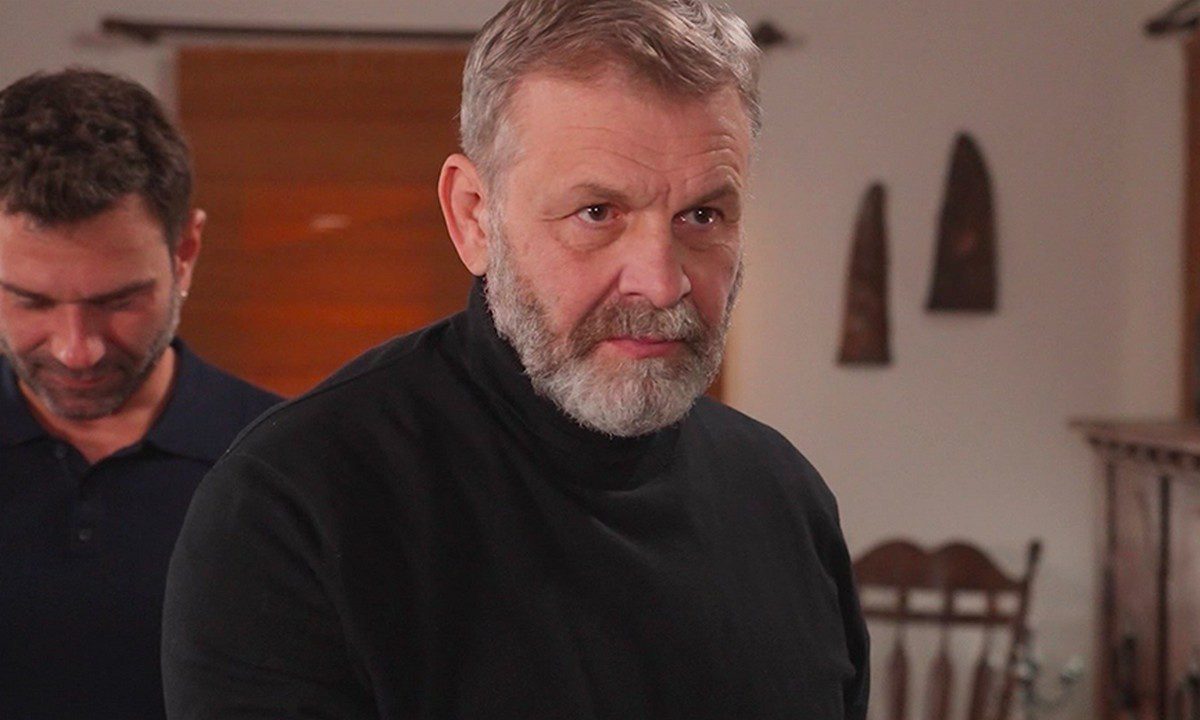 Η γη της ελιάς επόμενα επεισόδια: Τέλος τα ψέματα για τον Τζον – Πέφτει ...